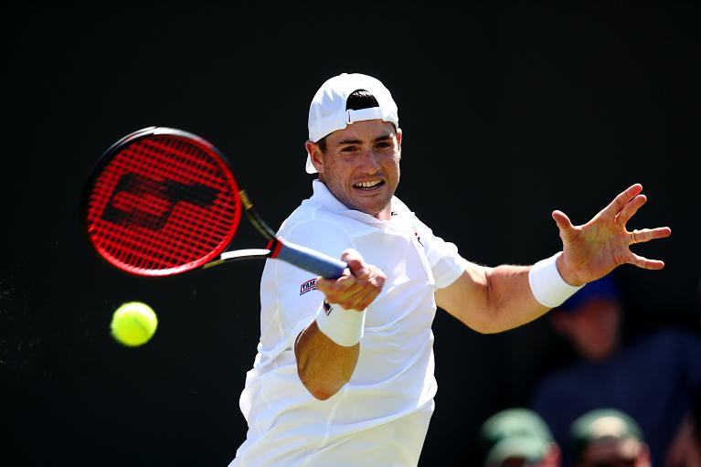 Isner, fifteen (and) love a Newport