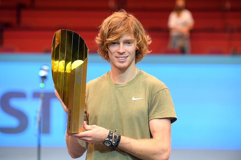 Rublev da record, il quinto titolo vale le ATP Finals