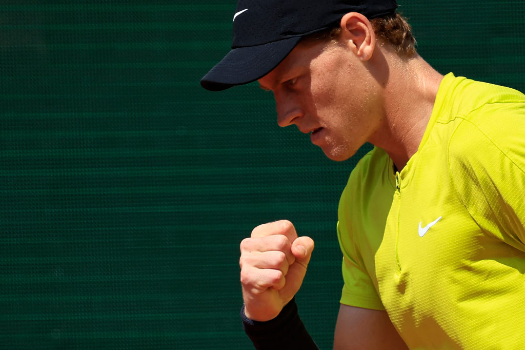 Sinner in campo un set e mezzo: ottavi a Monte-Carlo senza faticare