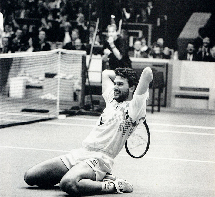 McEnroe vero re dei tornei indoor invernali. Ma anche Camporese e Sinner