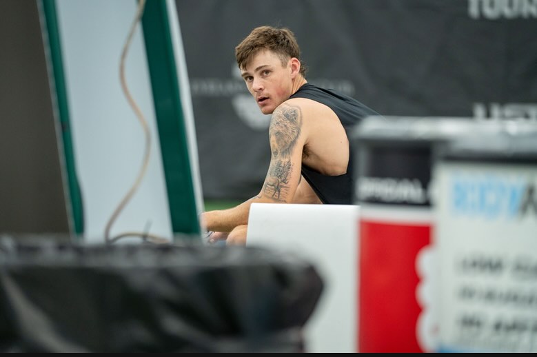 L'infanzia in fattoria, la pesca, l'università: chi è Colton Smith ...