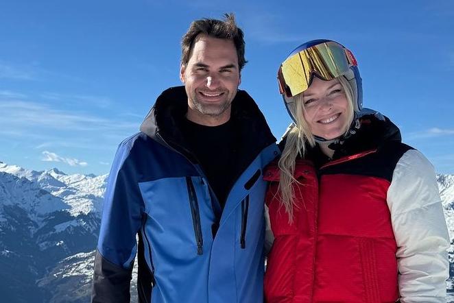 Visti dai social: Roger sulla neve e il surf di Lucia nel deserto